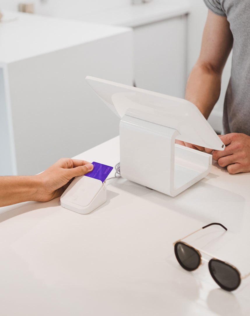 Deem Platinum Credit Card | Lifestyle Privileges & Rewards in UAE